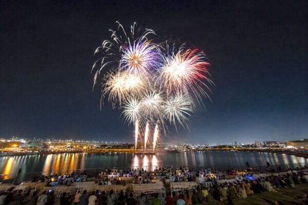 Osaka Fireworks Season 2026: The Complete Summer Guide